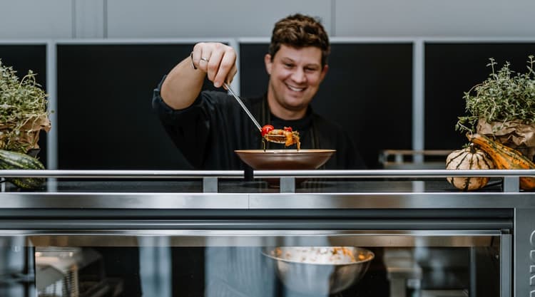 Front Cooking Kochstationen für attraktive Speisenangebote | B.PRO